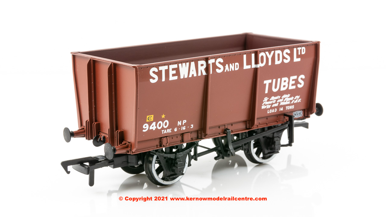 37-402 WSL Bachmann 16T Steel Slope-Sided Mineral Wagon